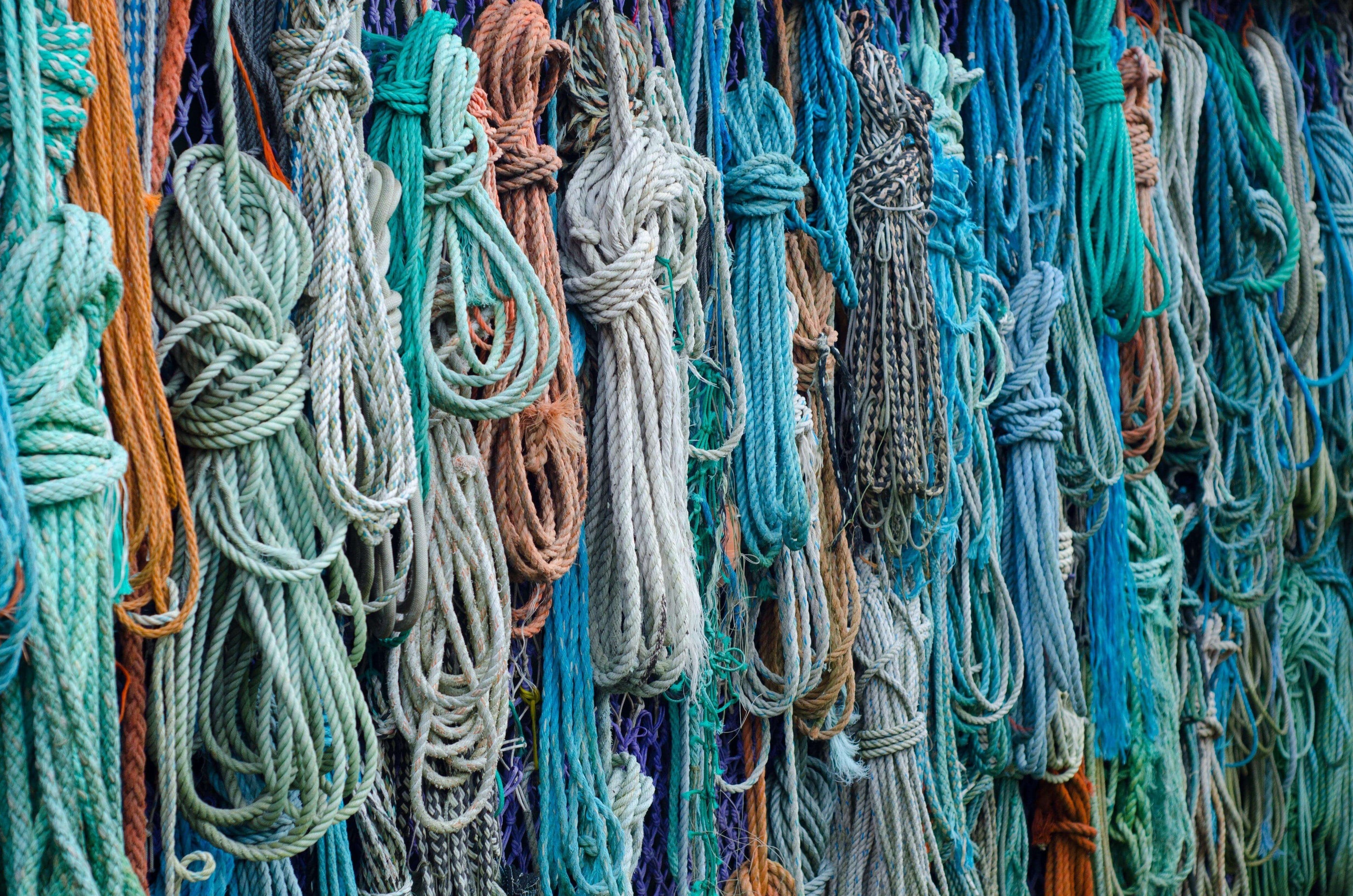 DIFFERENT TYPES OF FIBRE ROPE
